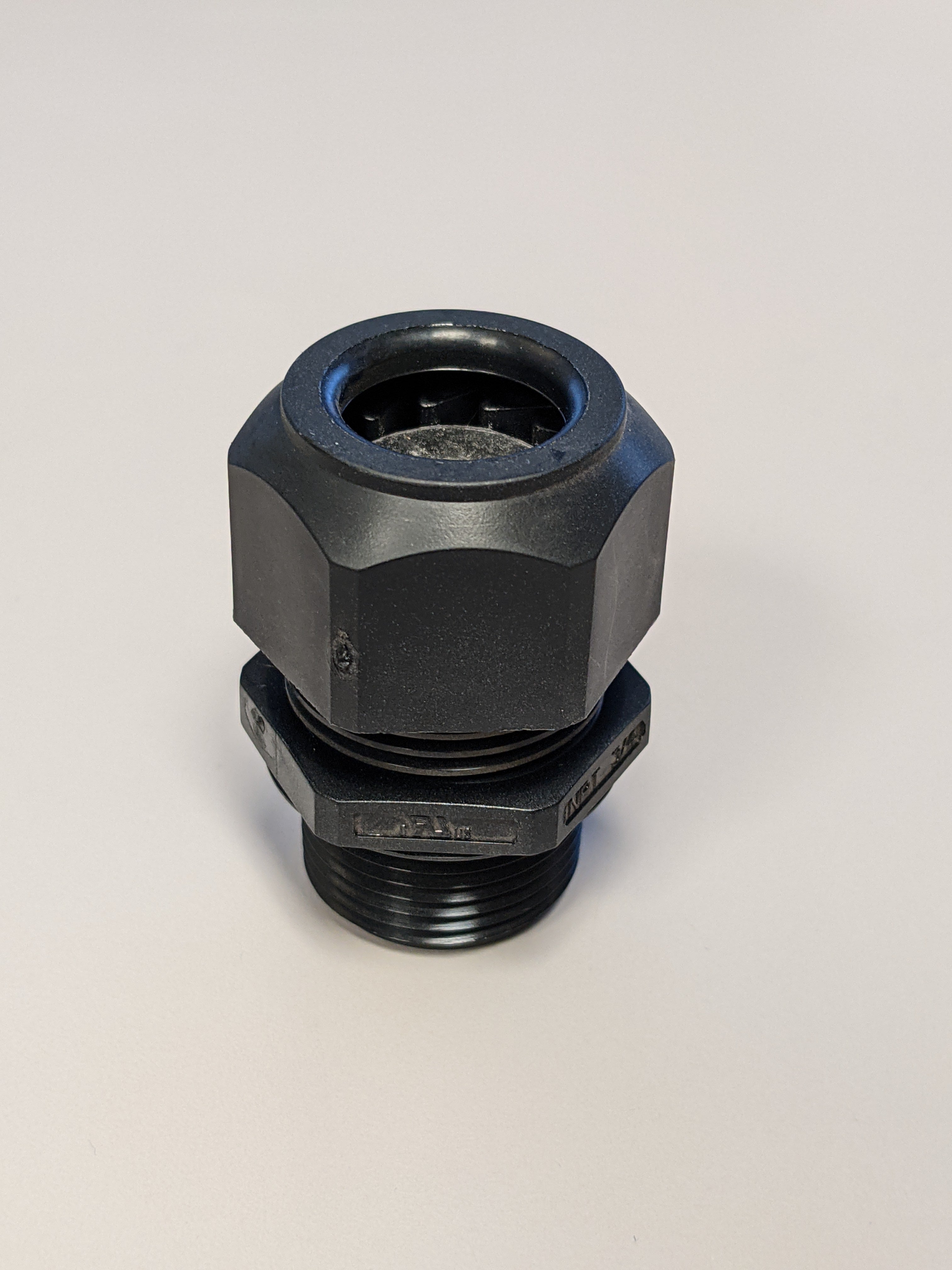 Split Bushing Cord Grip 3/4" | Shop Riveer